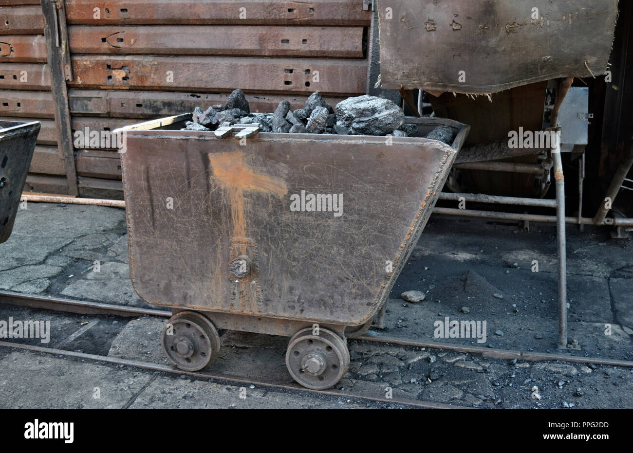 Loading and transporting coal railcars with coal in the mine Stock ...