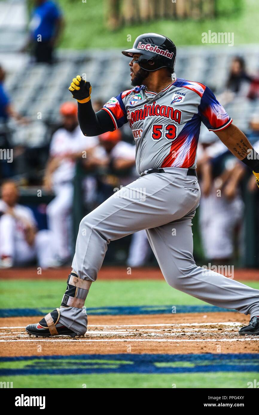Edwin Espinal (53) Águilas Cibaeñas de Republica Dominicana. Aspectos ...