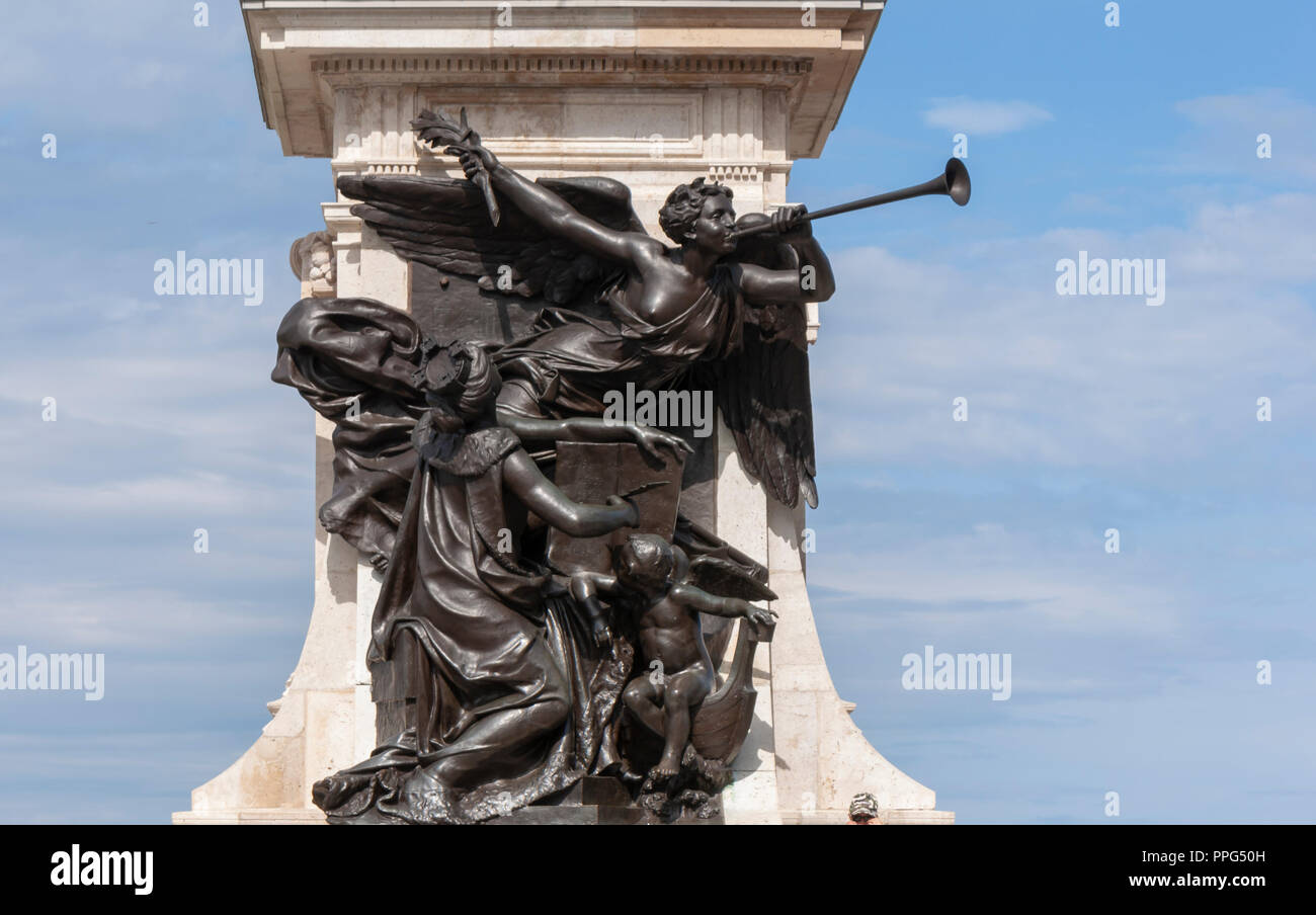 Statue of Samuel de Champlain, by Paul-Romain Chevré, near Château ...