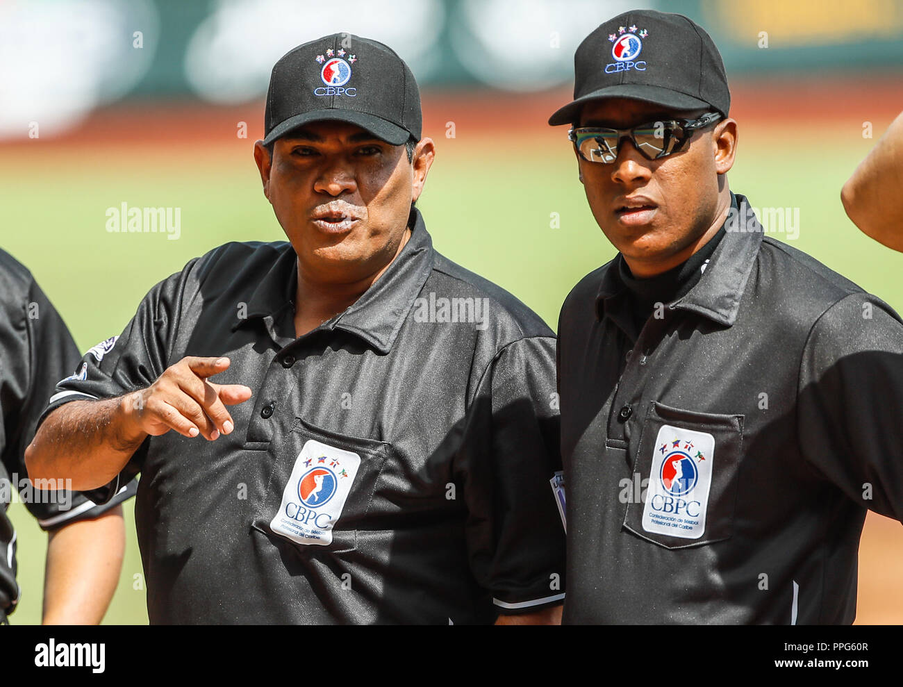 Equipo de Ampayers de la CBPC. Ampayer. . Partido de beisbol de la ...