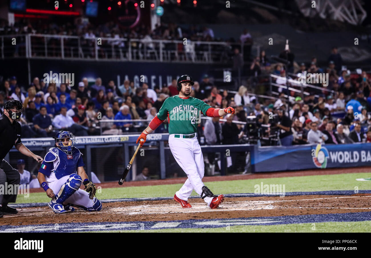 Estadio titan hi-res stock photography and images - Alamy