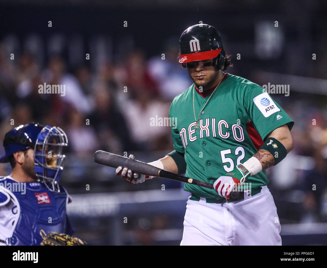 Sebastian Valle de Mexico, durante el partido de Mexico vs Italia ...