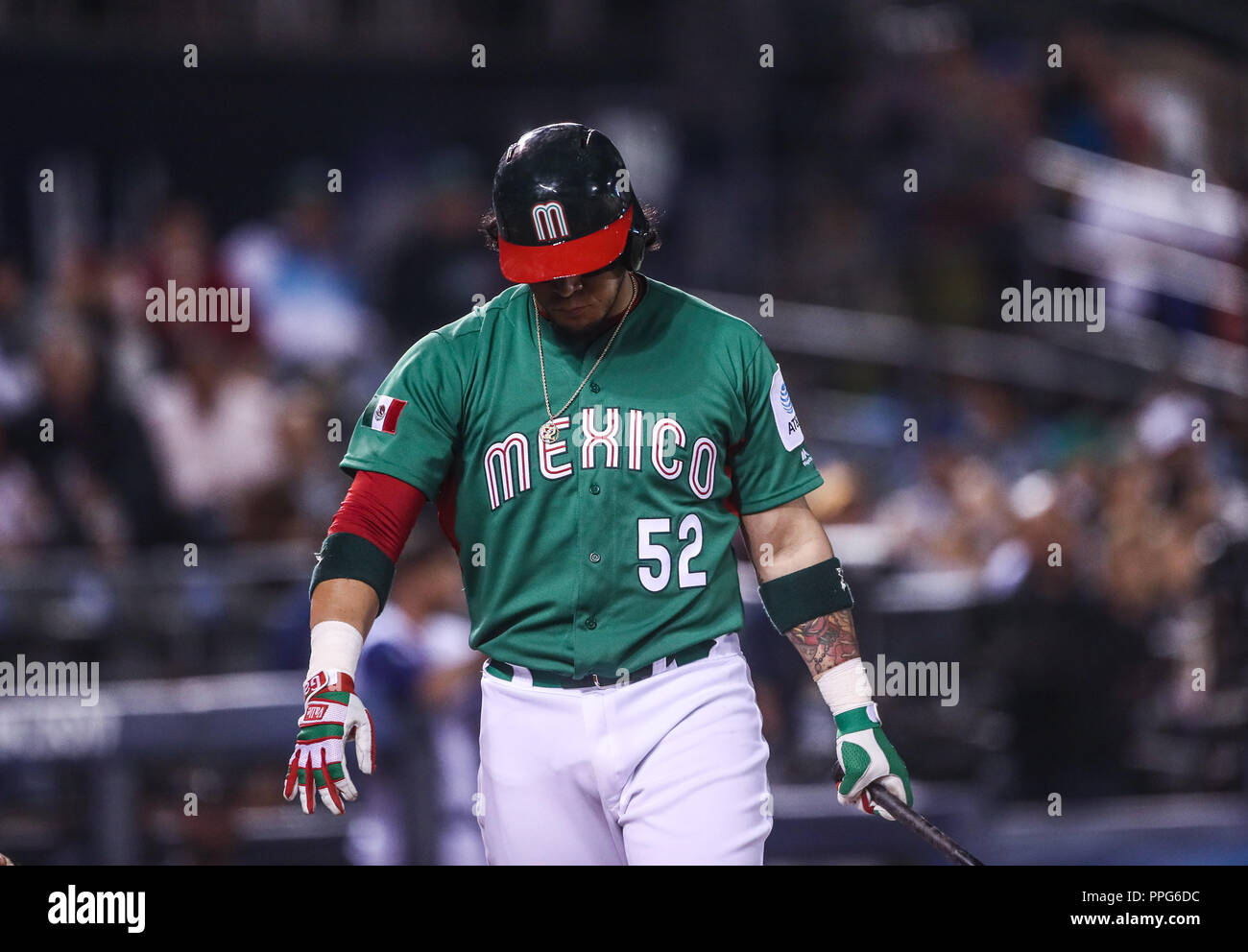 Sebastian Valle de Mexico, durante el partido de Mexico vs Italia ...