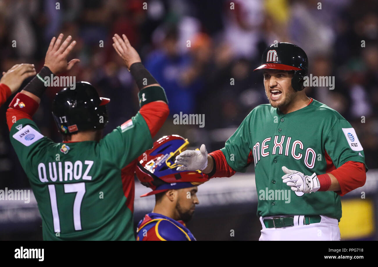 Homerun de Brandon Laird de Mexico con Adrain Gonzalez y Esteban Quiroz ...