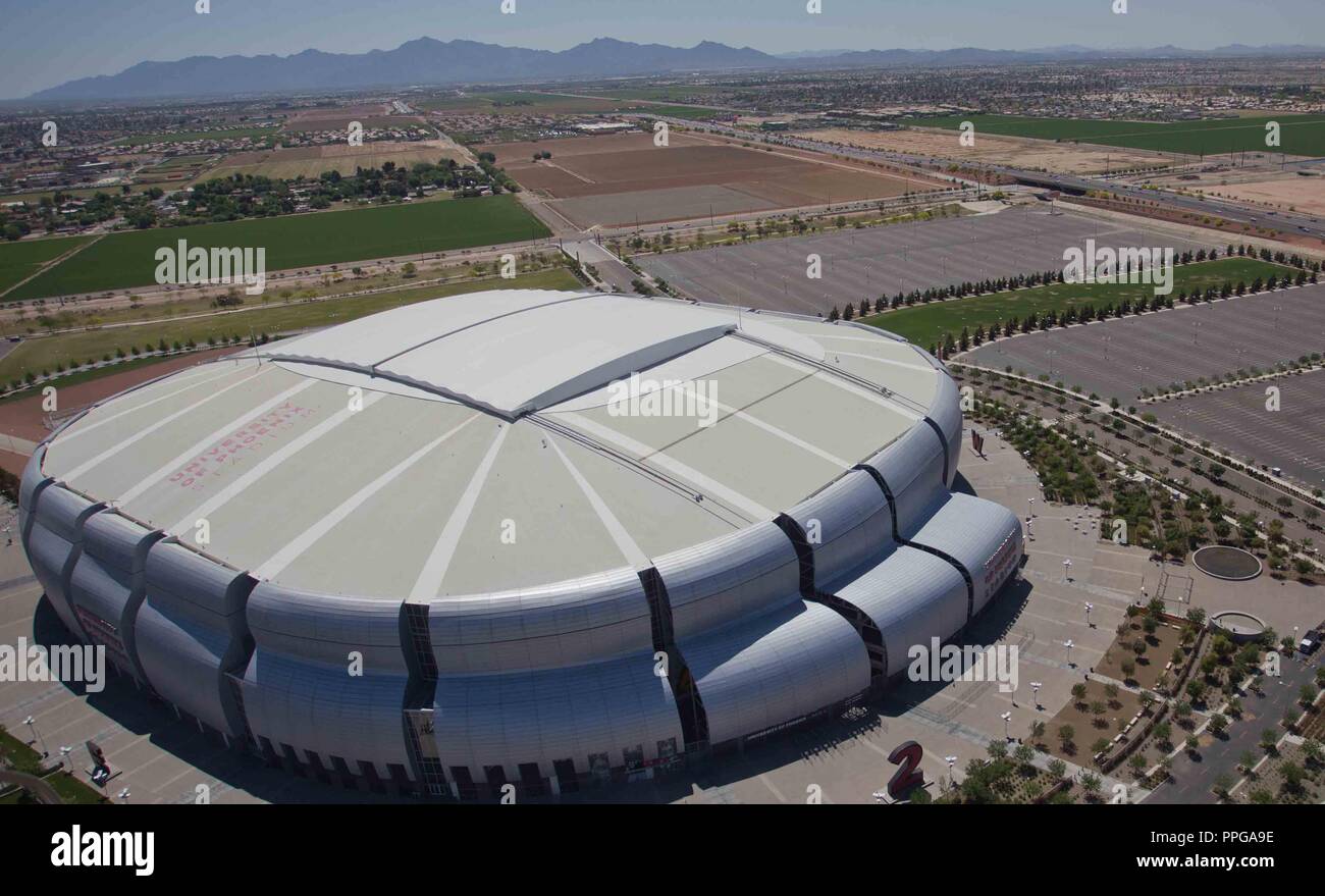 University of phoenix stadium aerial hi-res stock photography and ...