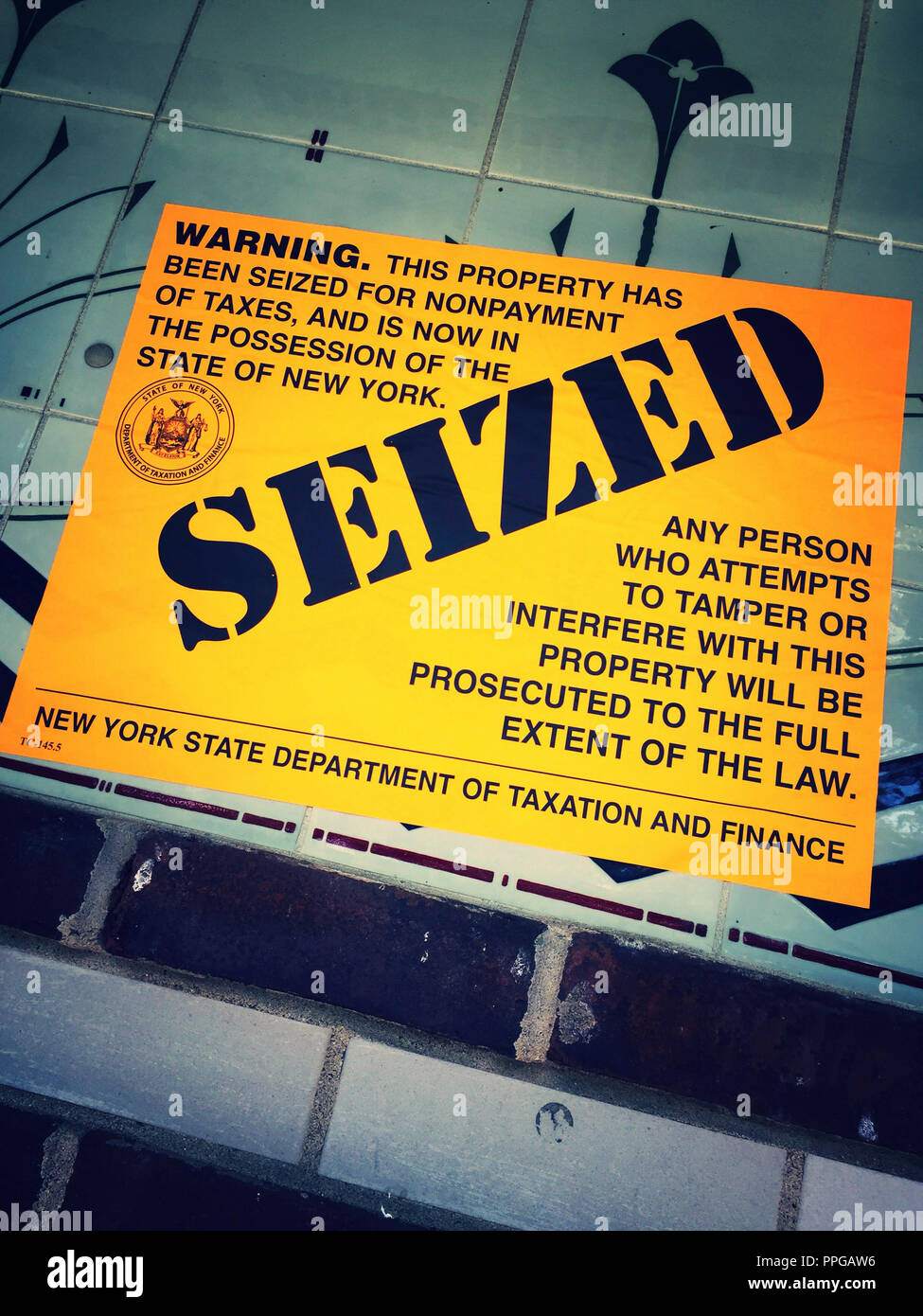 Seizure hi-res stock photography and images - Alamy