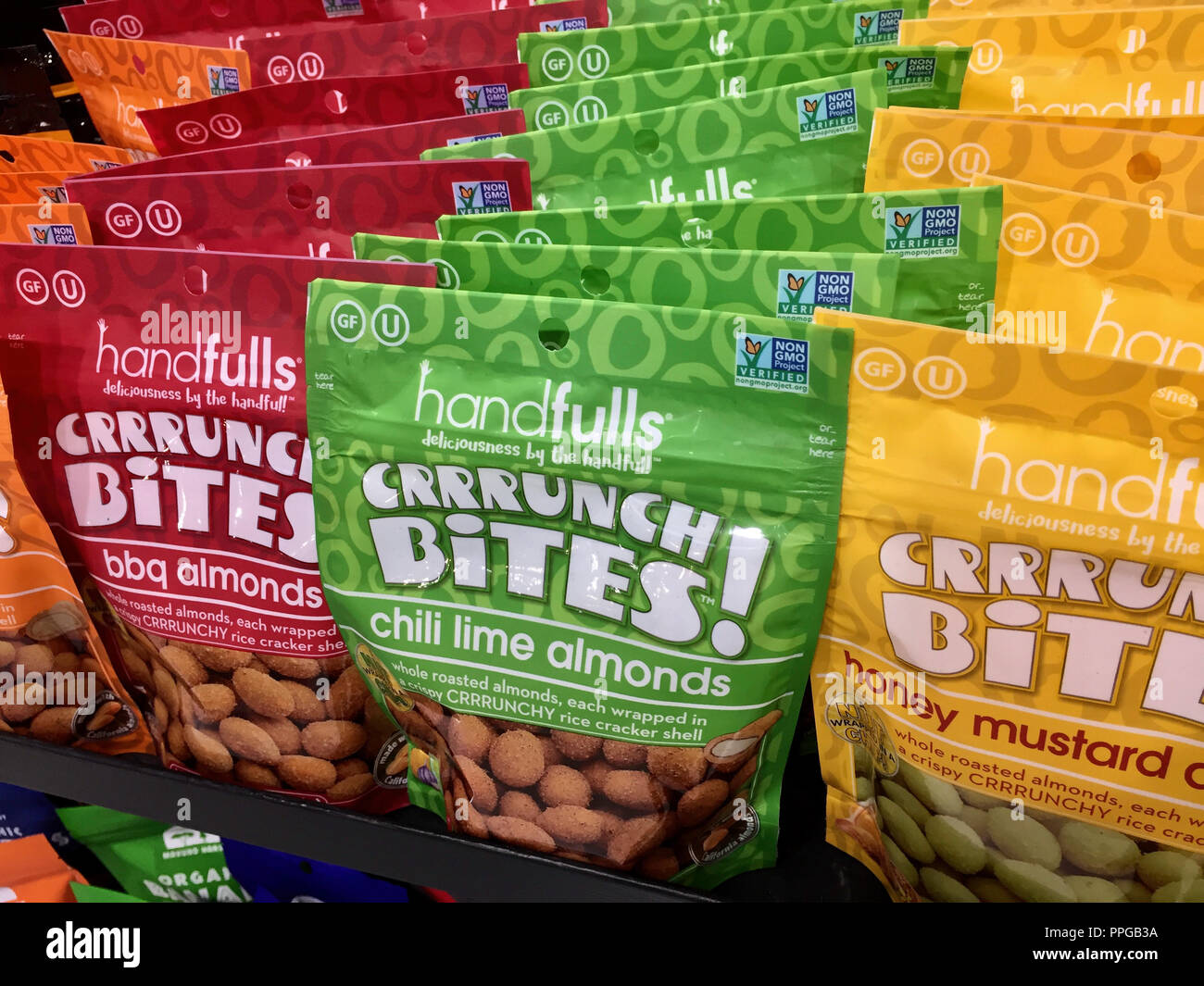 New york deli interior hi-res stock photography and images - Alamy