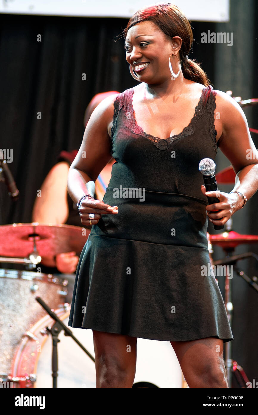 Shanna hi-res stock photography and images - Alamy