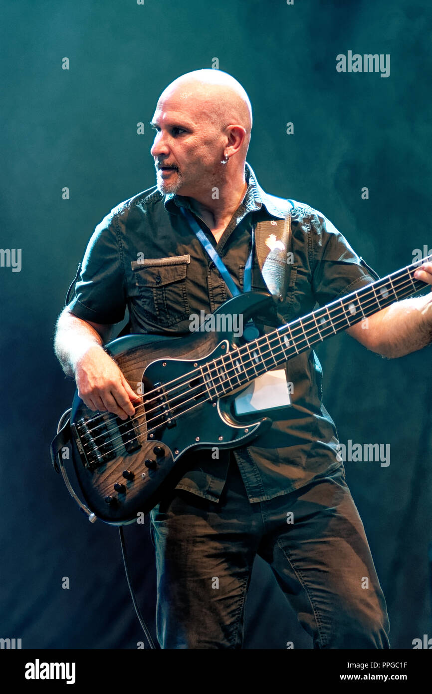 Shanna hi-res stock photography and images - Alamy