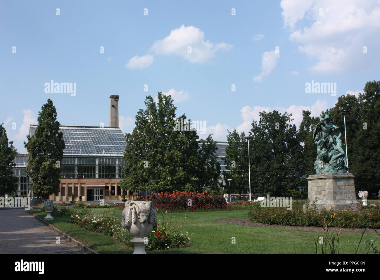 The Palm House in Park Wilsona in Poznan, Poland Stock Photo - Alamy