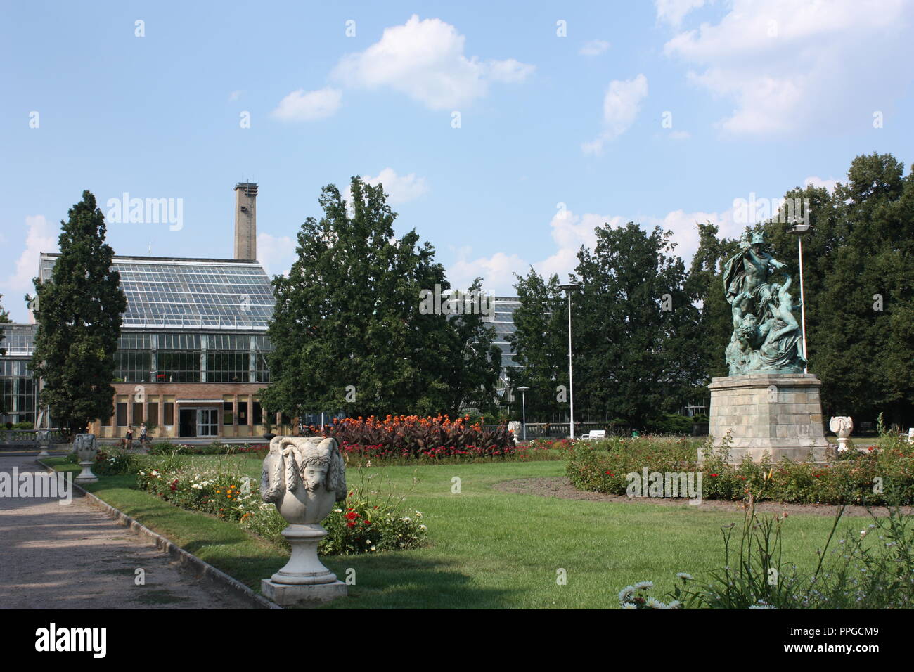 The Palm House in Park Wilsona in Poznan, Poland Stock Photo - Alamy