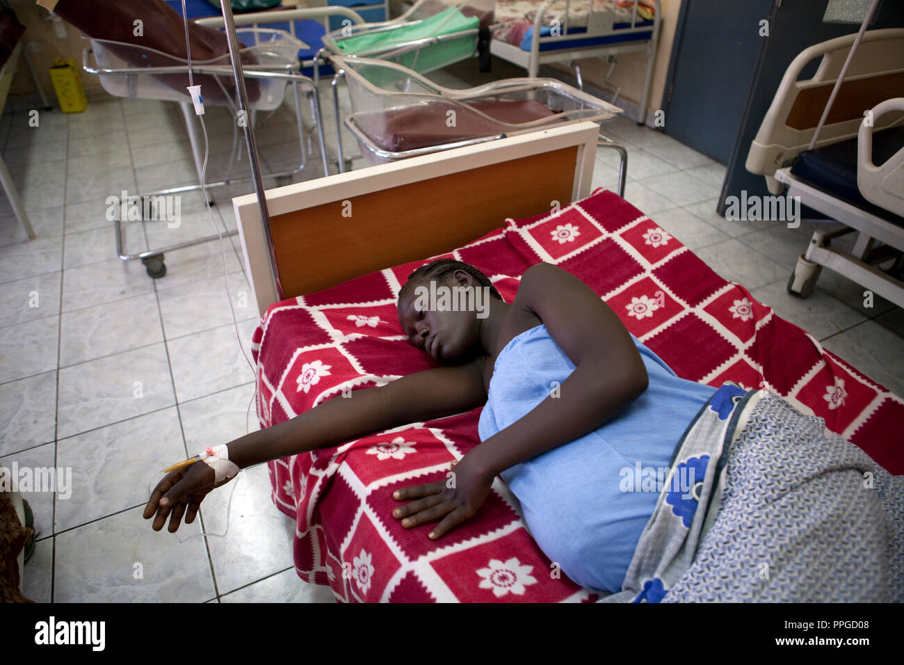 Woman Giving Birth Home High Resolution Stock Photography and Images ...