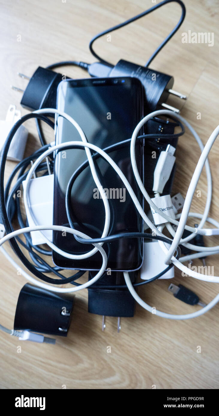 Earphones and chargers hi-res stock photography and images - Alamy