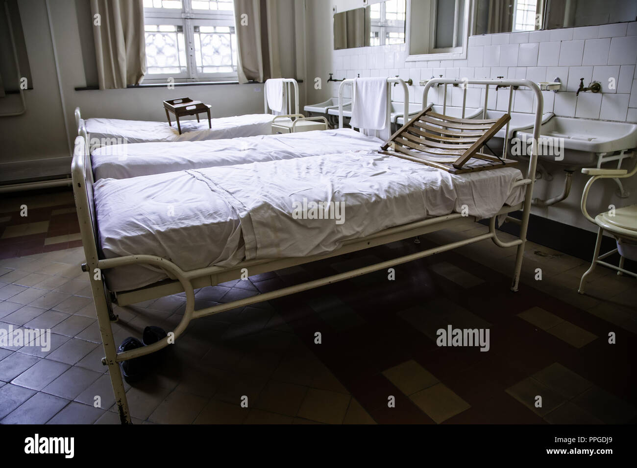Old hospital beds, detail of old hospital for patients Stock Photo - Alamy