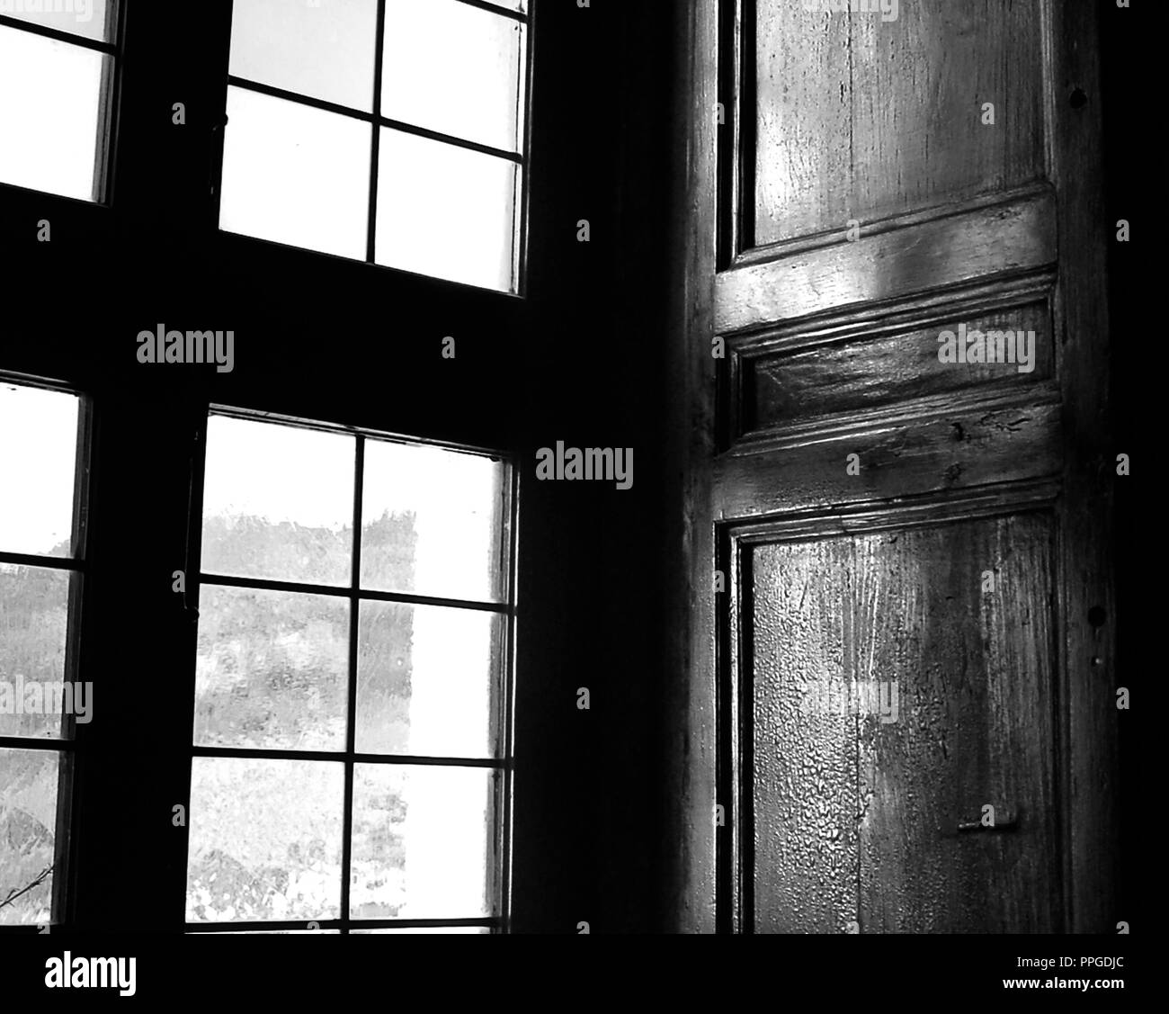 daylight reaches in though the window of a Italian home Stock Photo - Alamy