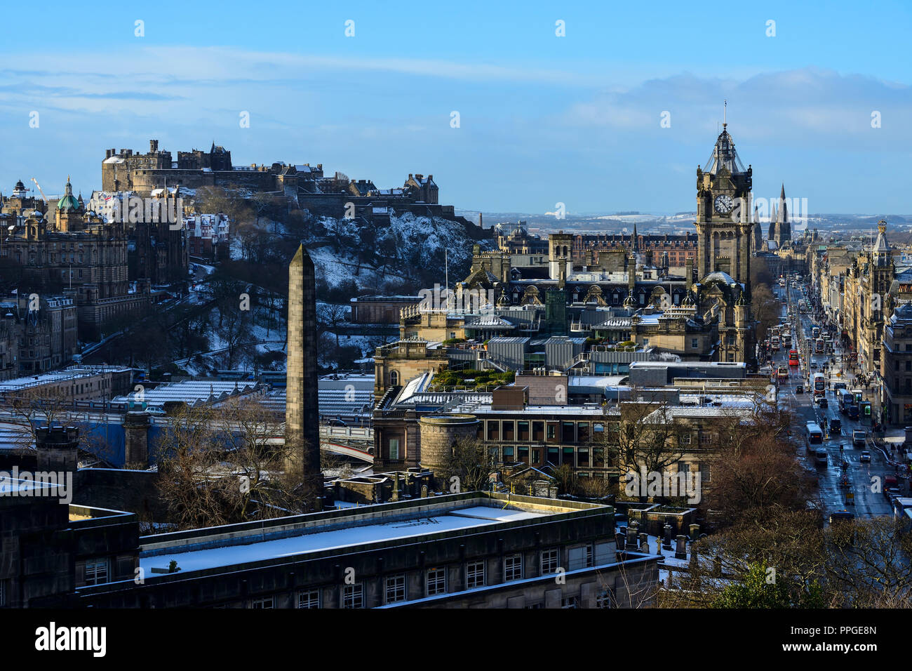 Scottish street snow hi-res stock photography and images - Alamy