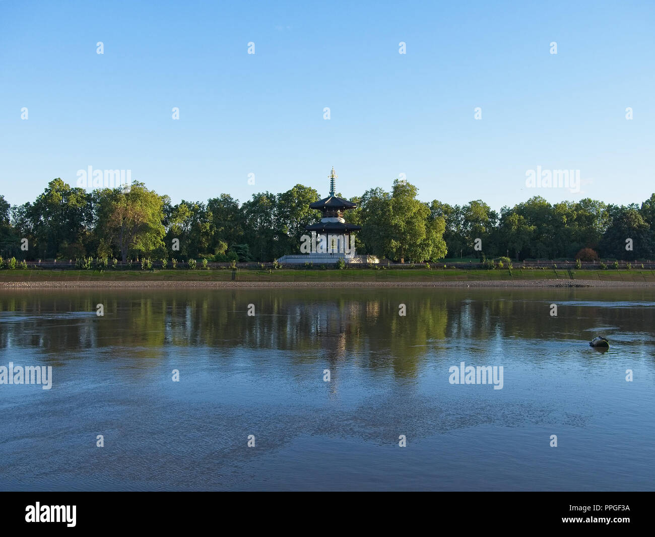 Thames river and Battersea Park in London, England. Beautiful green ...
