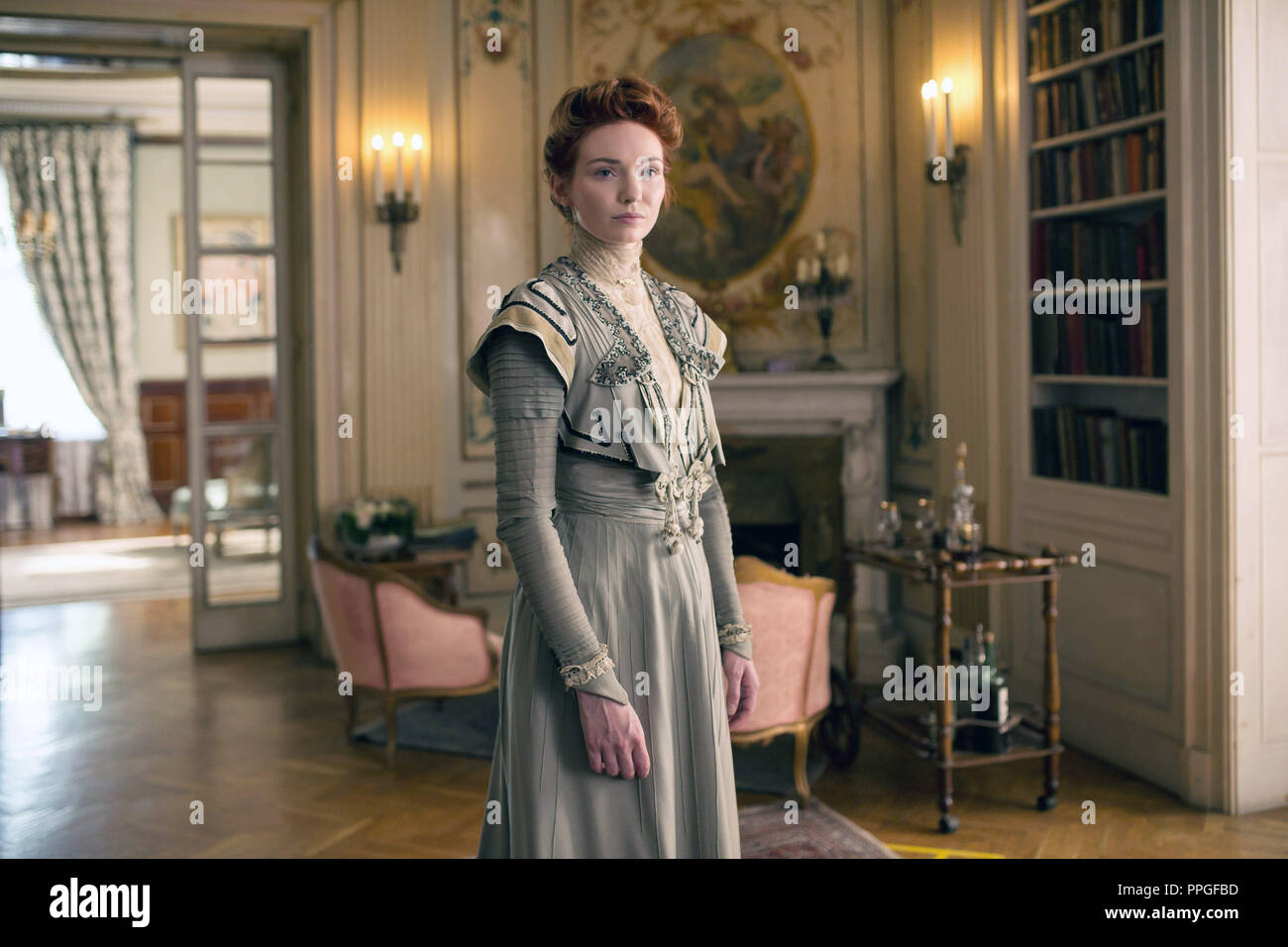 COLETTE, Eleanor Tomlinson, 2018. ph Robert Viglasky / © Bleecker ...