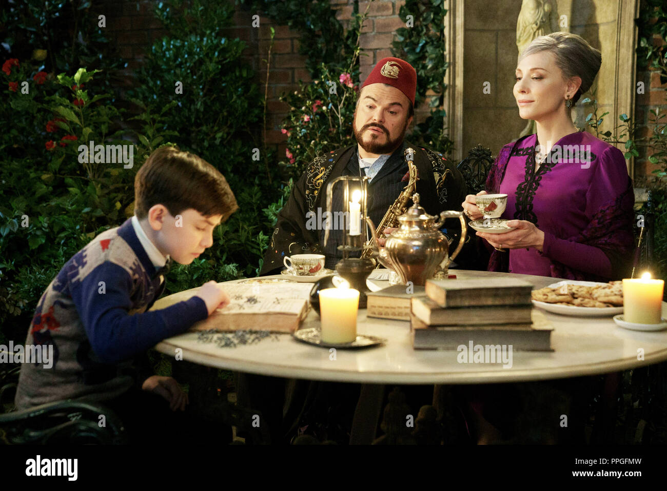 THE HOUSE WITH A CLOCK IN ITS WALLS, from left, Owen Vaccaro, Jack ...