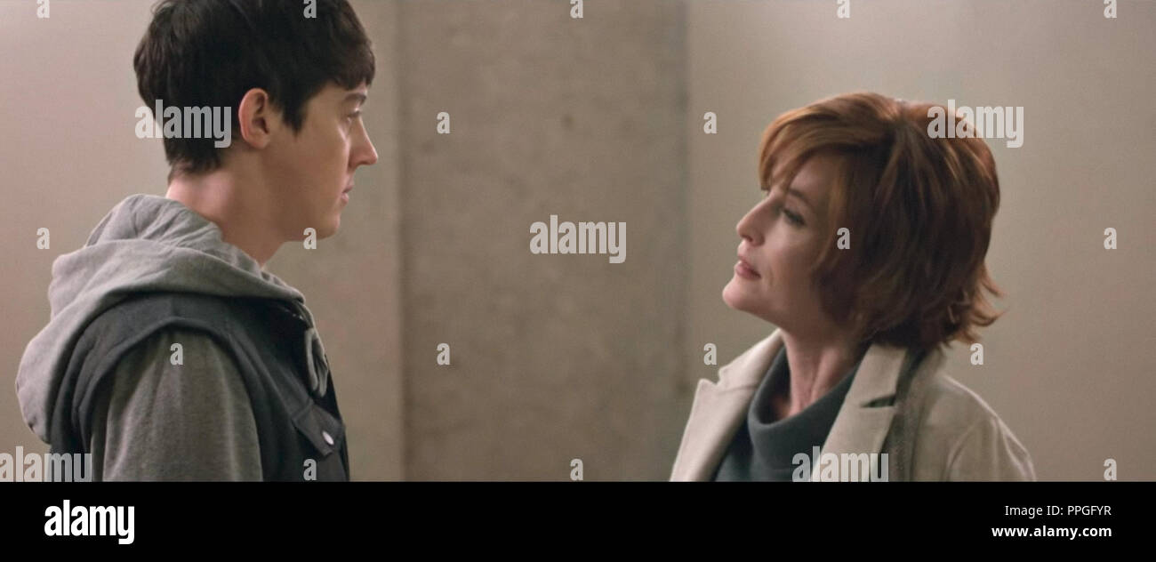 UFO, from left: Alex Sharp, Gillian Anderson, 2018. © Sony Pictures ...