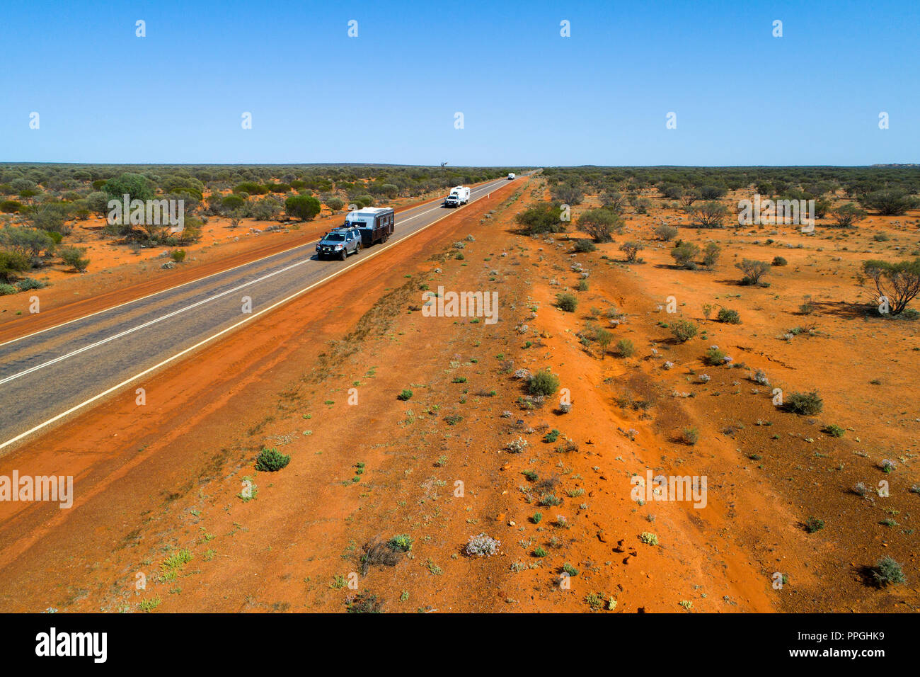 Outback road australia aerial view hi-res stock photography and images ...
