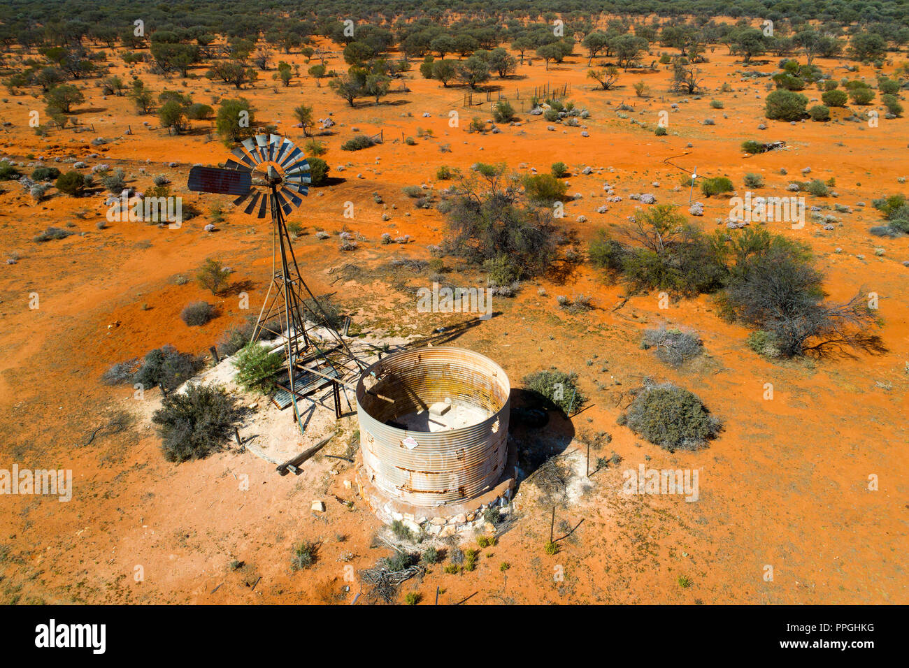 Australian old windmill hi-res stock photography and images - Alamy