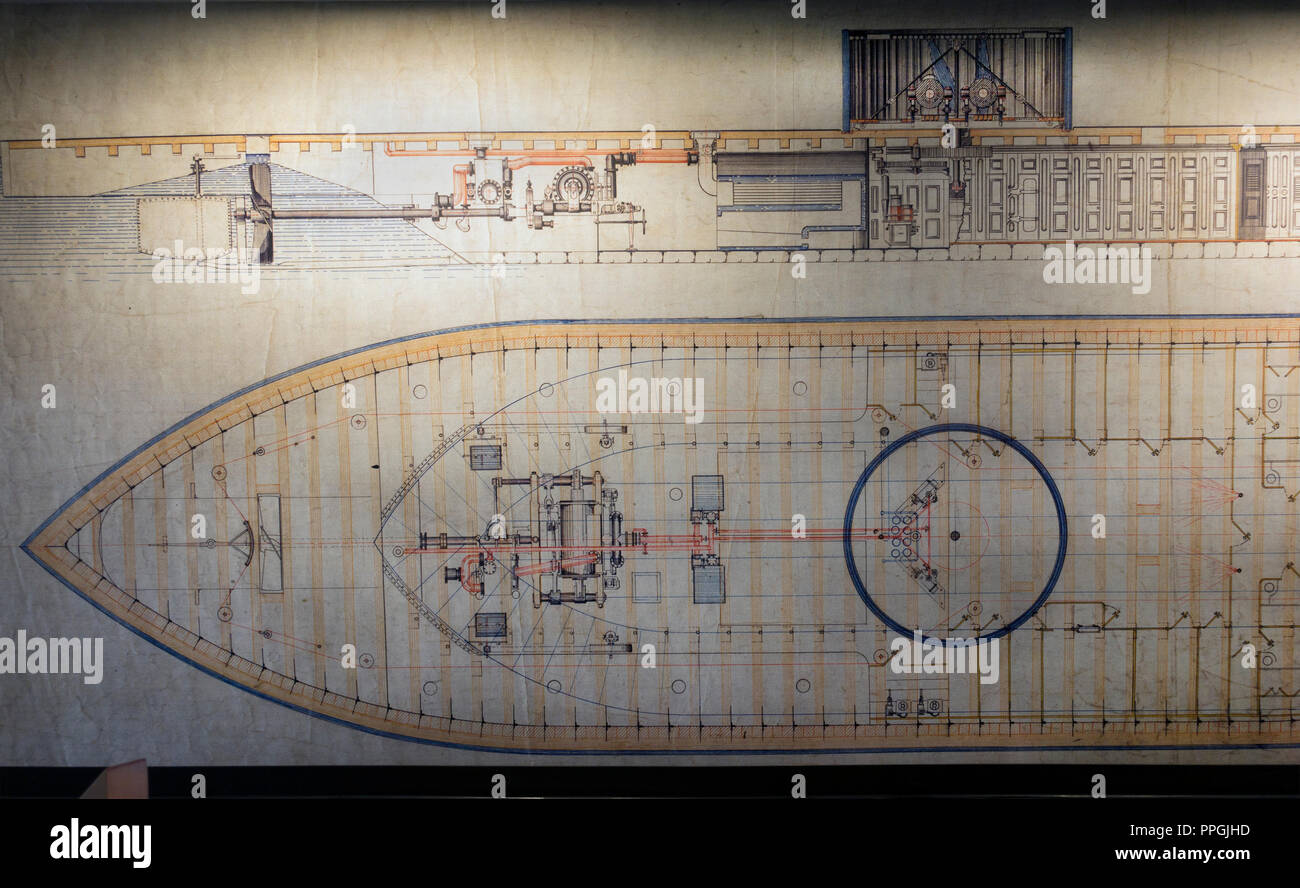 Uss gallery hi-res stock photography and images - Alamy