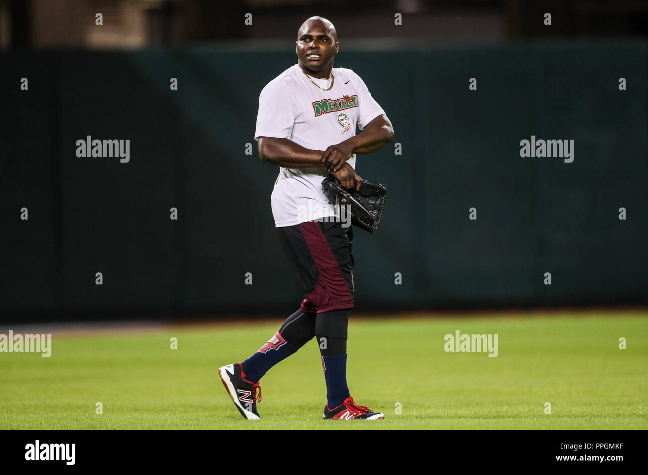 Ronnier Mustelier de Mexico. Aspectos del nuevo estadio de Tomateros de ...