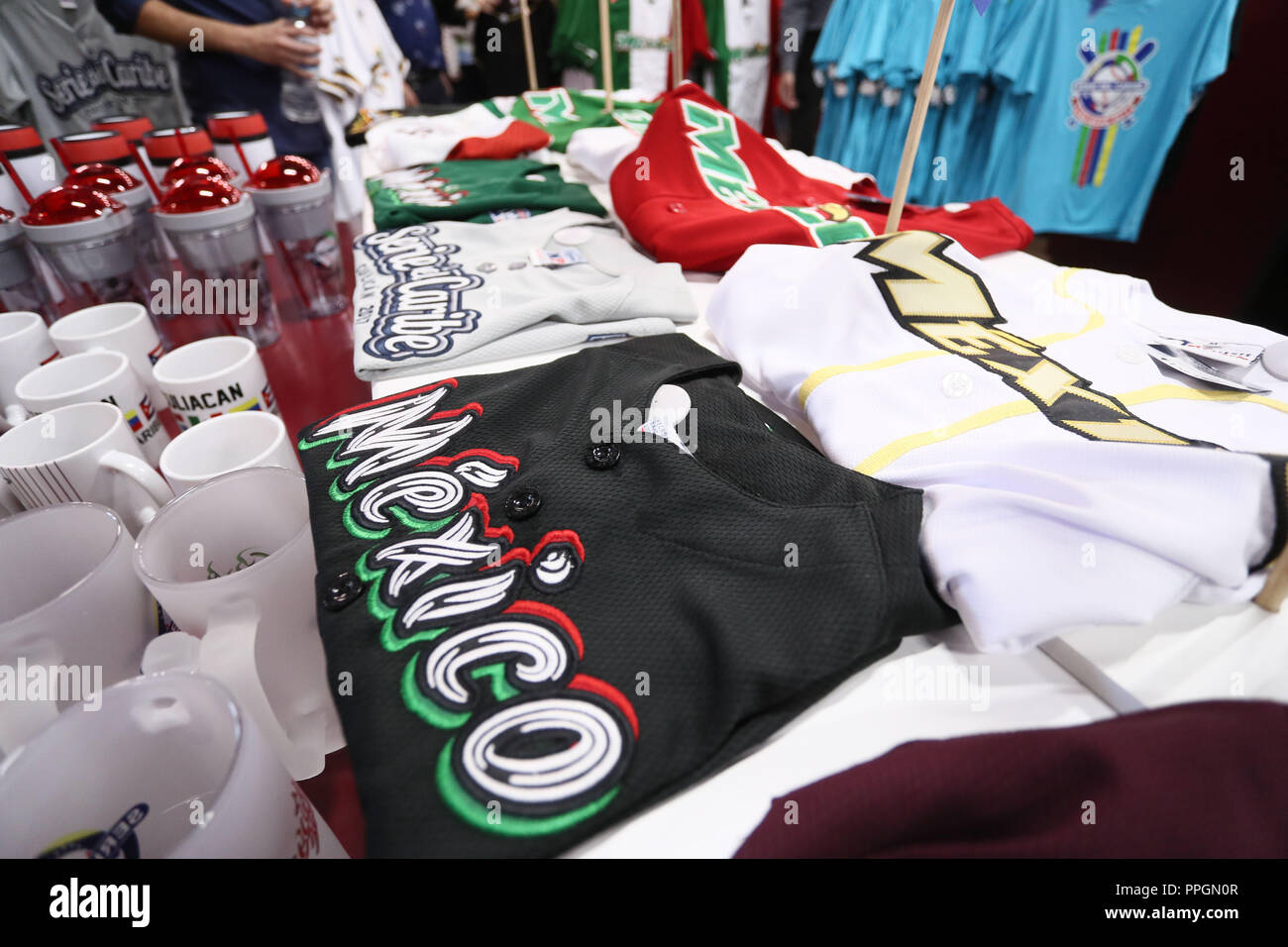 Creoles of color hi-res stock photography and images - Alamy