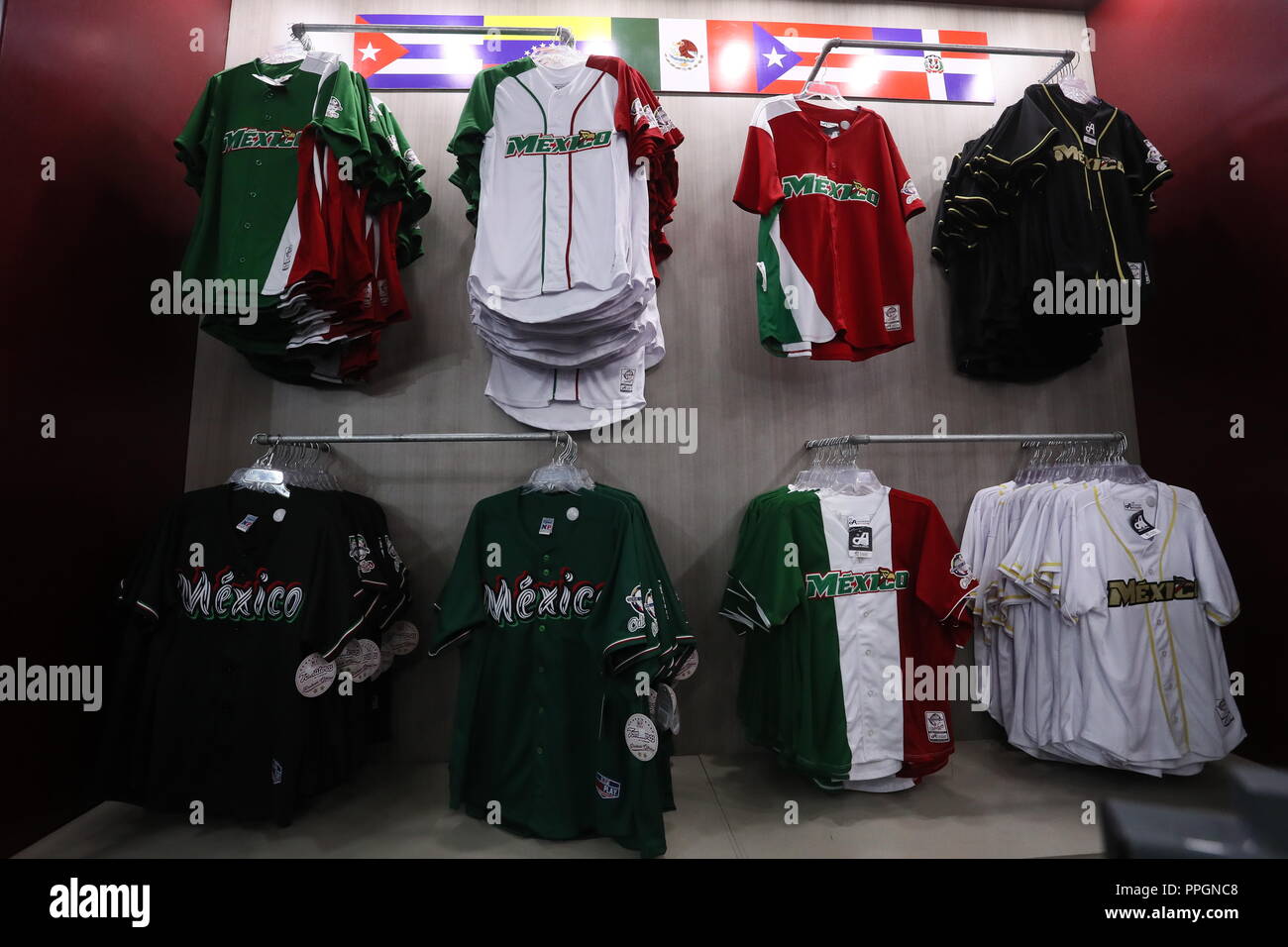 Dia internacional de acciones hi-res stock photography and images - Alamy