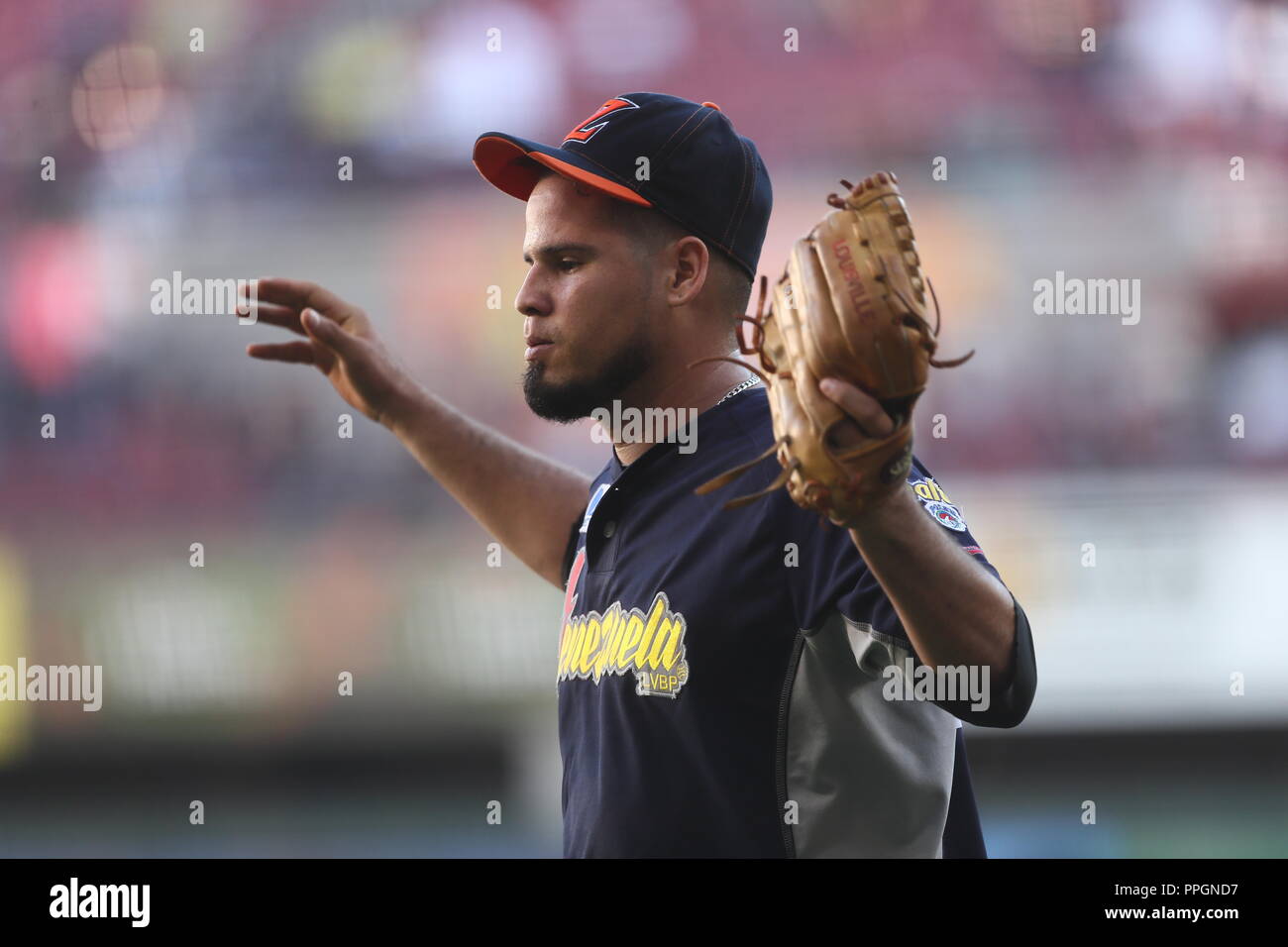 Abridor hi-res stock photography and images - Alamy