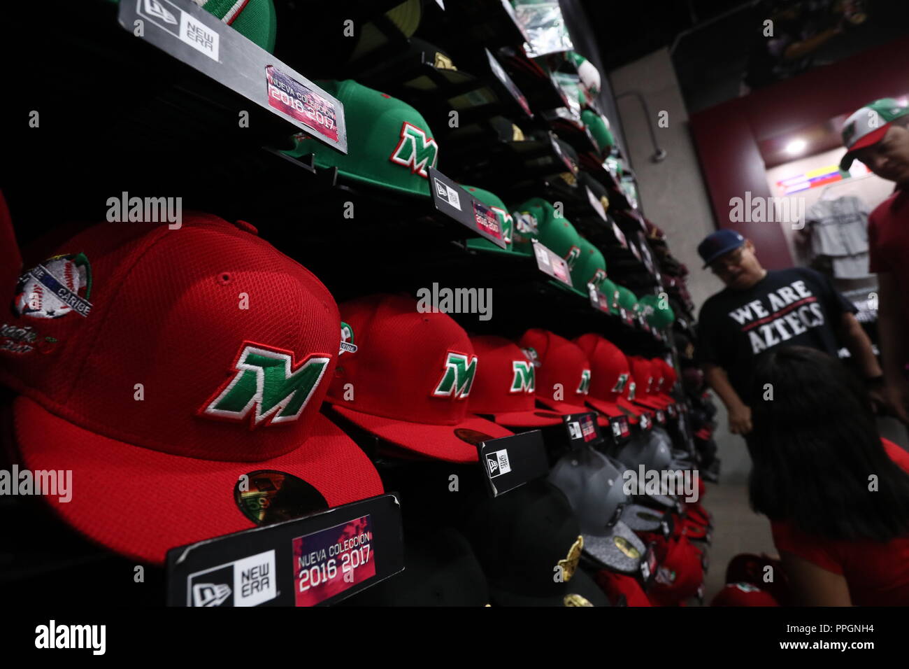 Acciones en el juego hi-res stock photography and images - Alamy