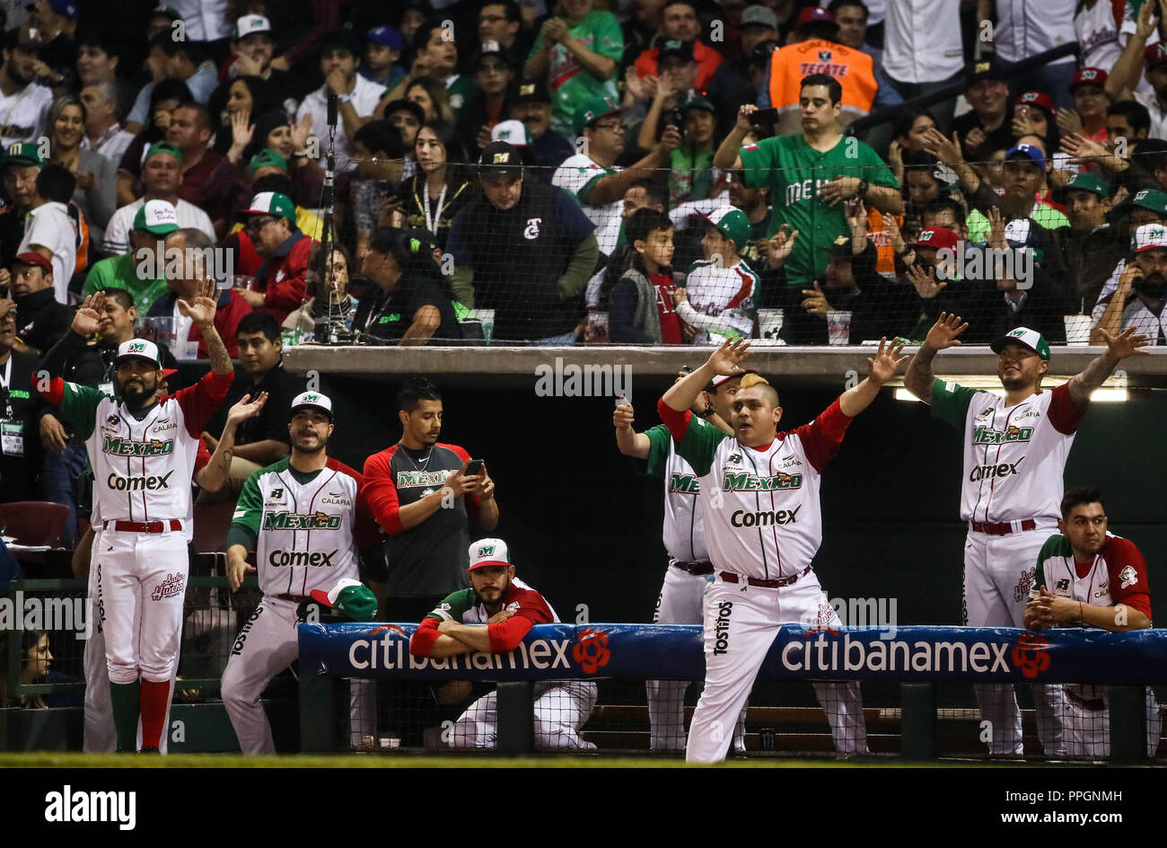 Cinco series hi-res stock photography and images - Alamy