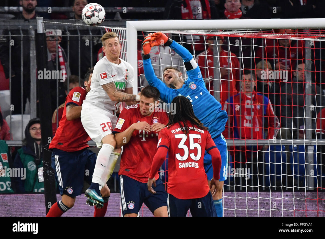 Manuel Neuer Diving