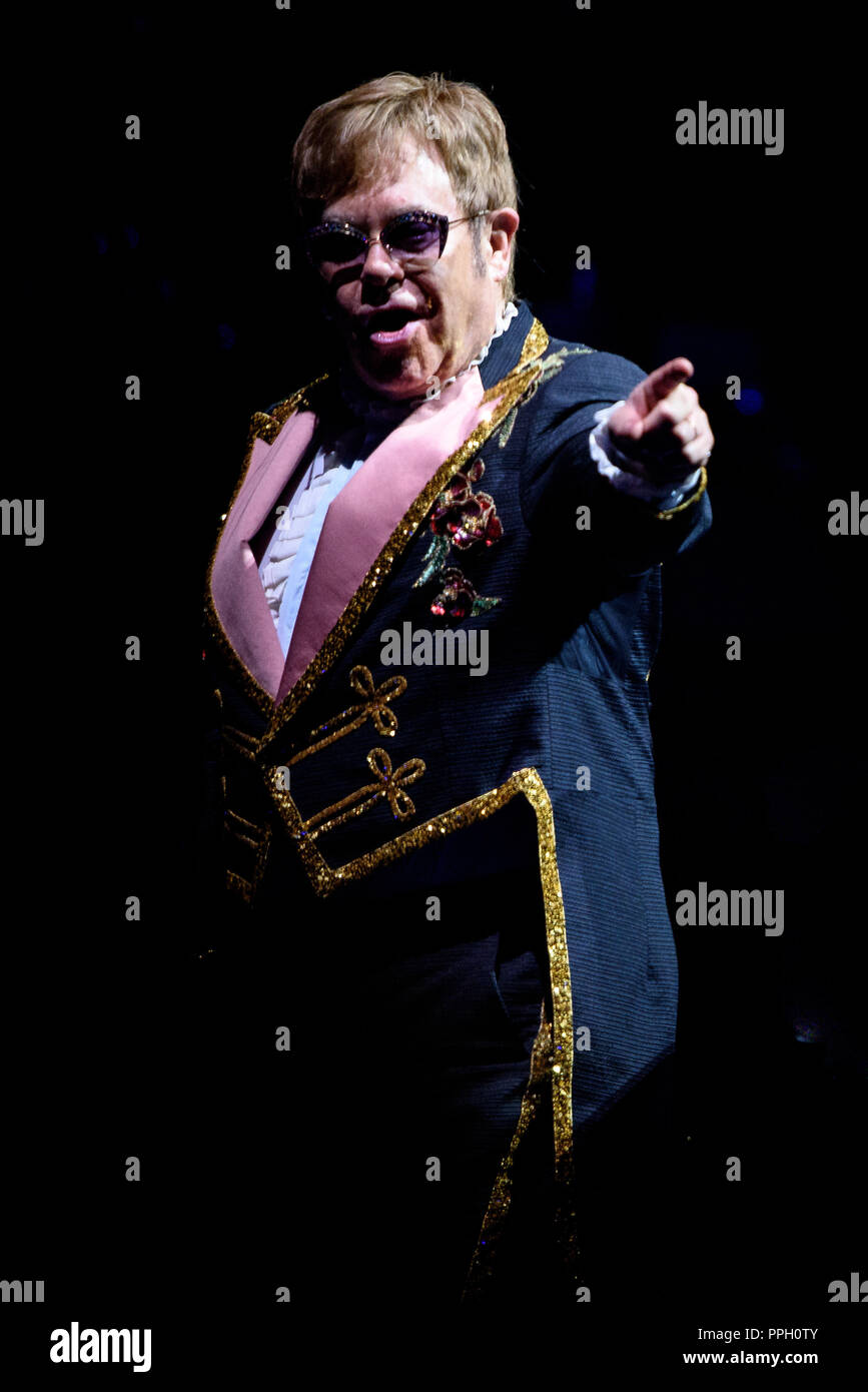 Toronto, Ontario, Canada. 25th Sep, 2018. English singer/songwriter Sir ...