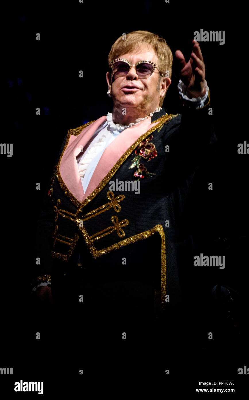 Toronto, Ontario, Canada. 25th Sep, 2018. English singer/songwriter Sir ...