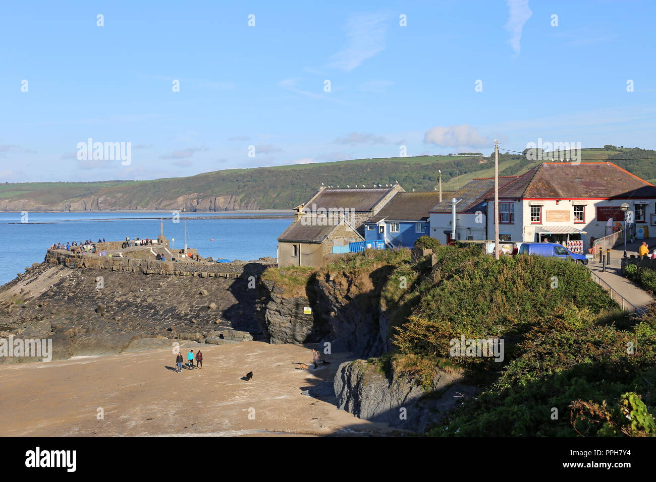 New quay cardigan hi-res stock photography and images - Alamy