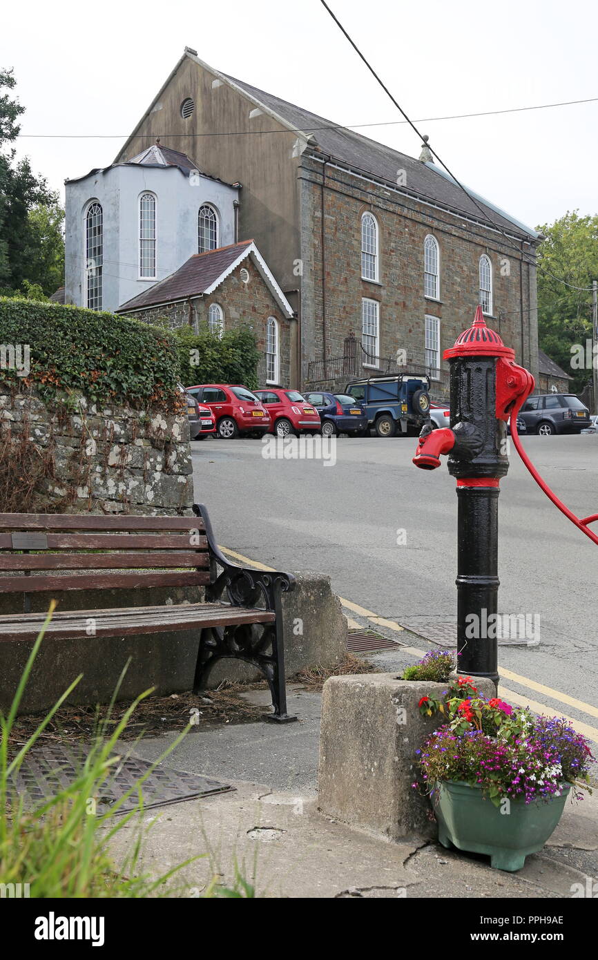 Old Water Pump and Towyn Congregational Chapel, Towyn Road, New Quay ...