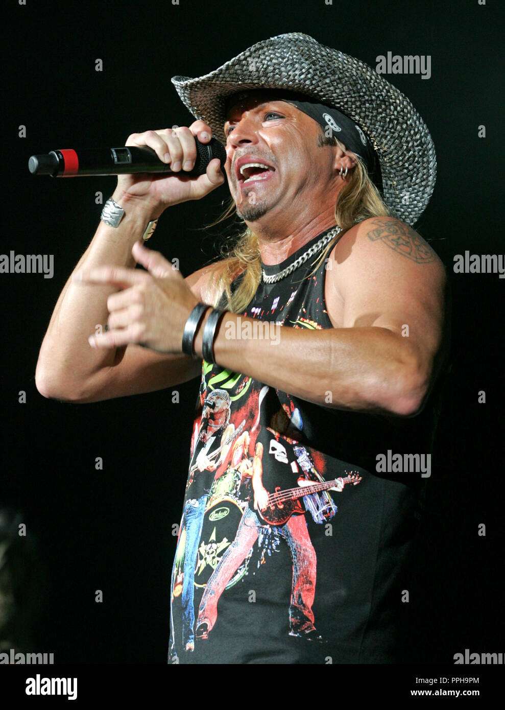 Bret Michaels Poison High Resolution Stock Photography and Images - Alamy