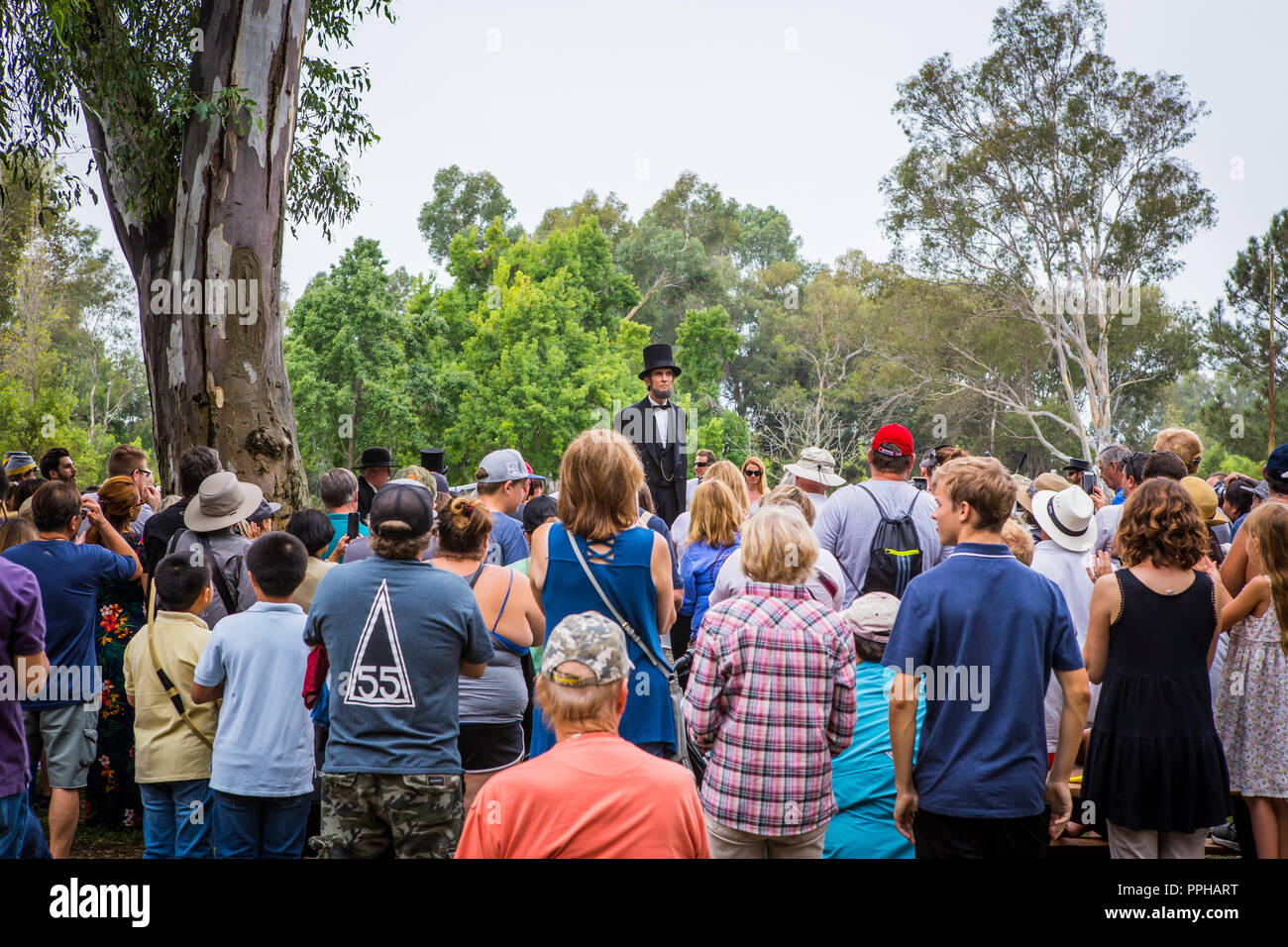 An actor playing Abraham Lincoln gives the Gettysburg Address to a ...