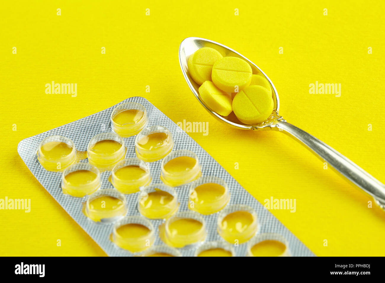 Pill Container Spoon High Resolution Stock Photography and Images - Alamy