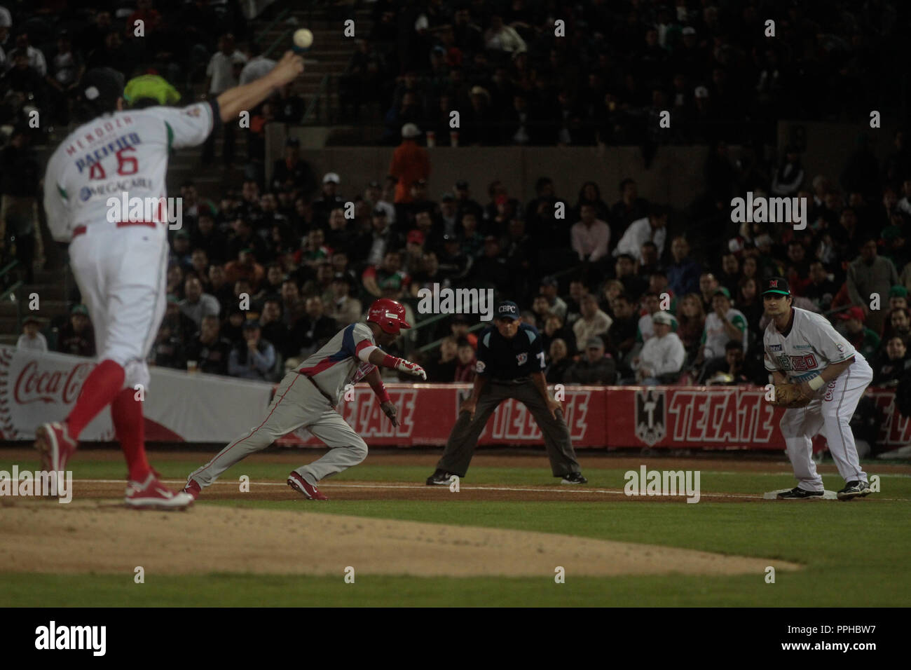 Primera acción hi-res stock photography and images - Alamy