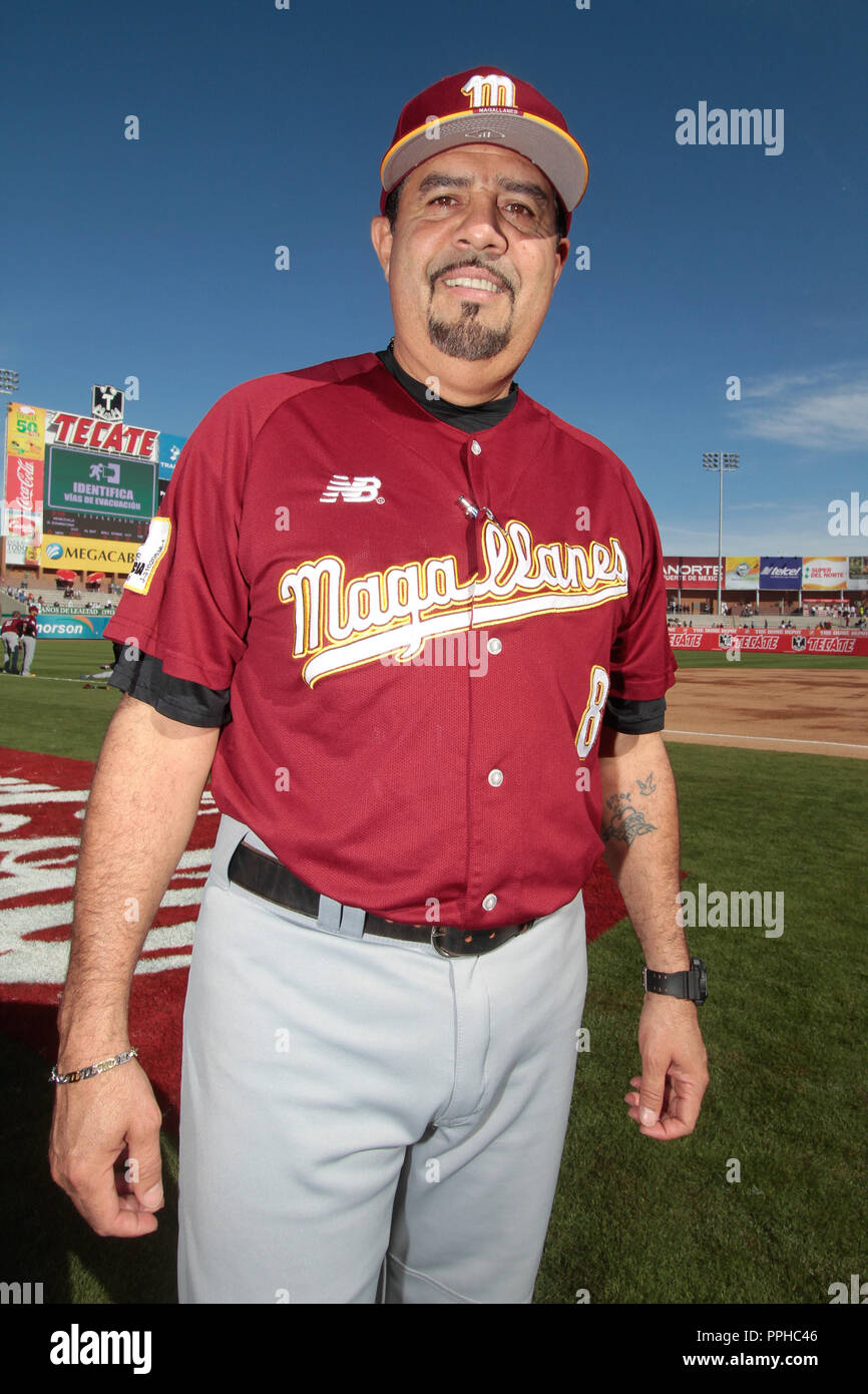 Luis Sojo Manager de Venezuela.durante el juego de la Serie del Caribe ...