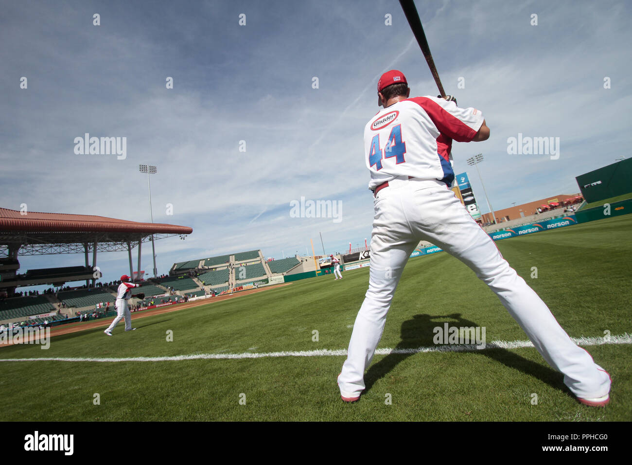 Bates de beisbol hi-res stock photography and images - Alamy