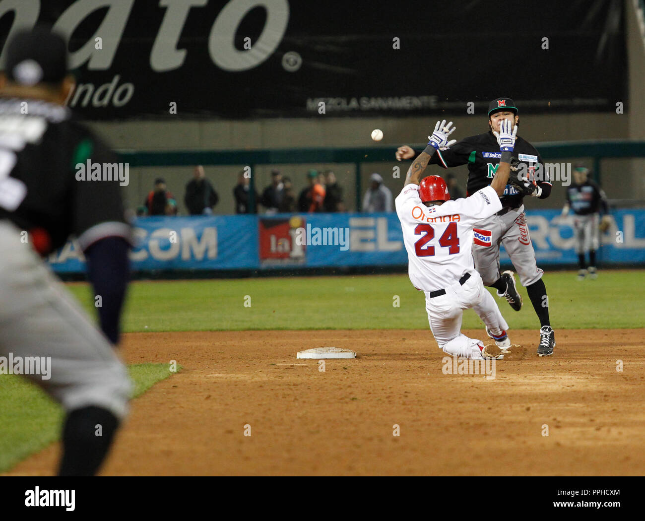 Segunda base hi-res stock photography and images - Alamy