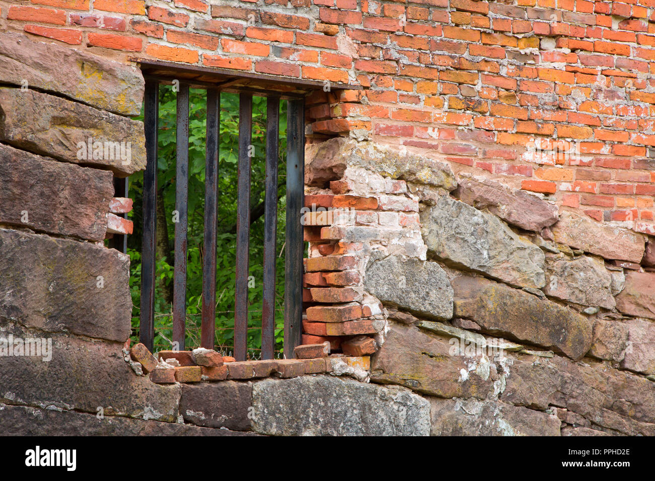Cellblock ruin, Old New-Gate Prison & Copper Mine Archaeological ...