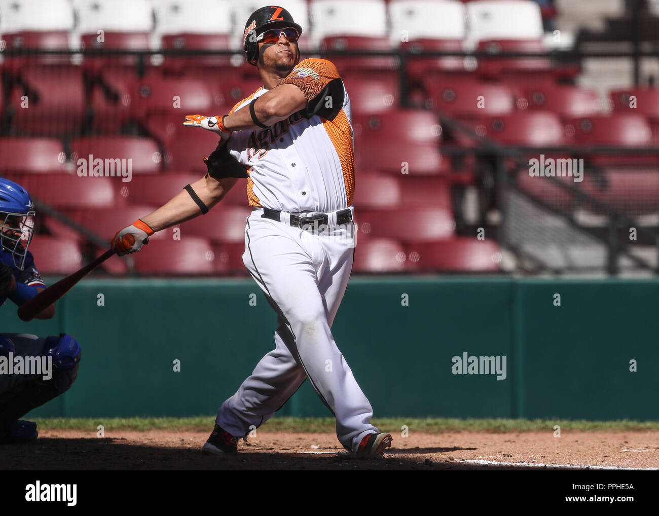 Rene Reyes de Venezuela ,durante partido de beisbol de la Serie del ...