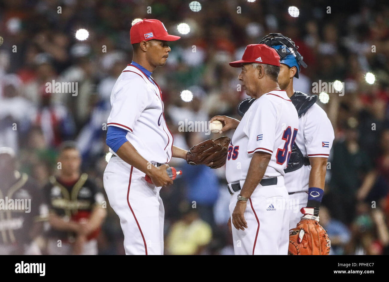Fiesta del angel hi-res stock photography and images - Alamy