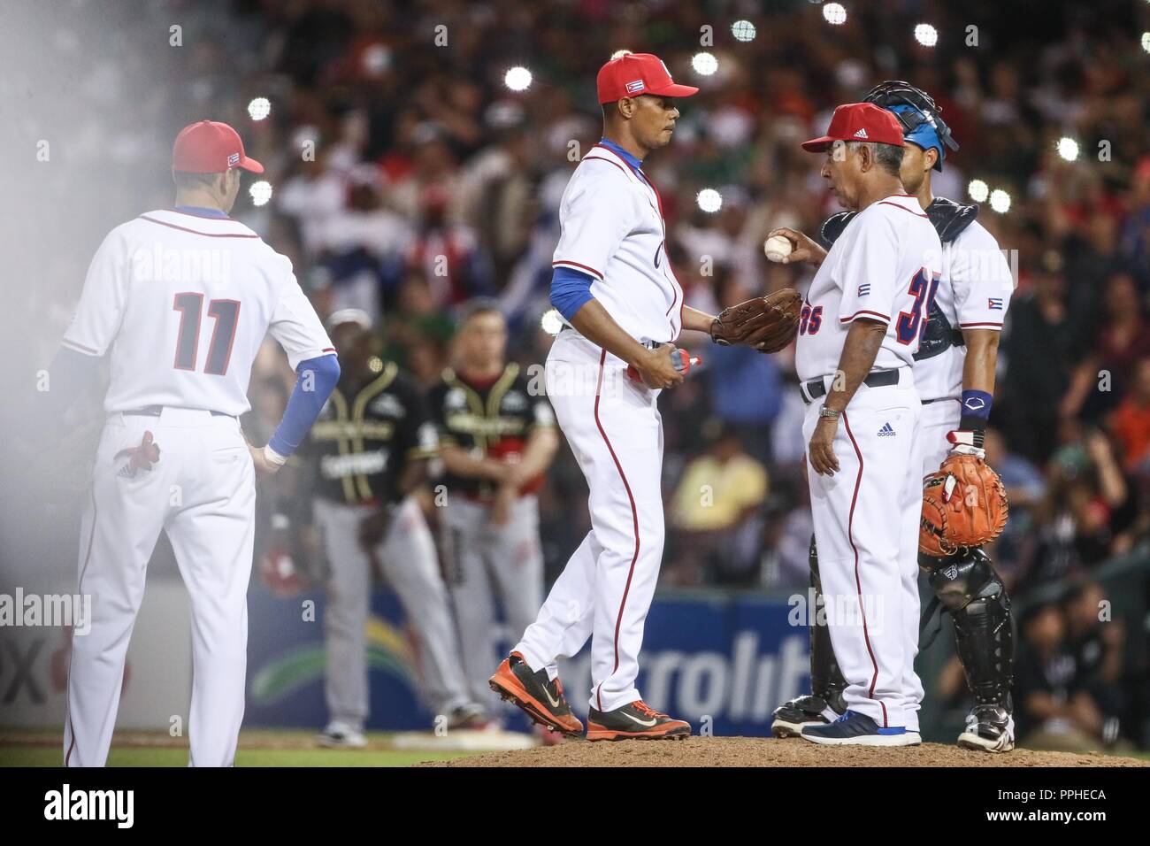 El pitcher relevo Jose Angel Garcia saca el ultimo out con el cual Cuba ...