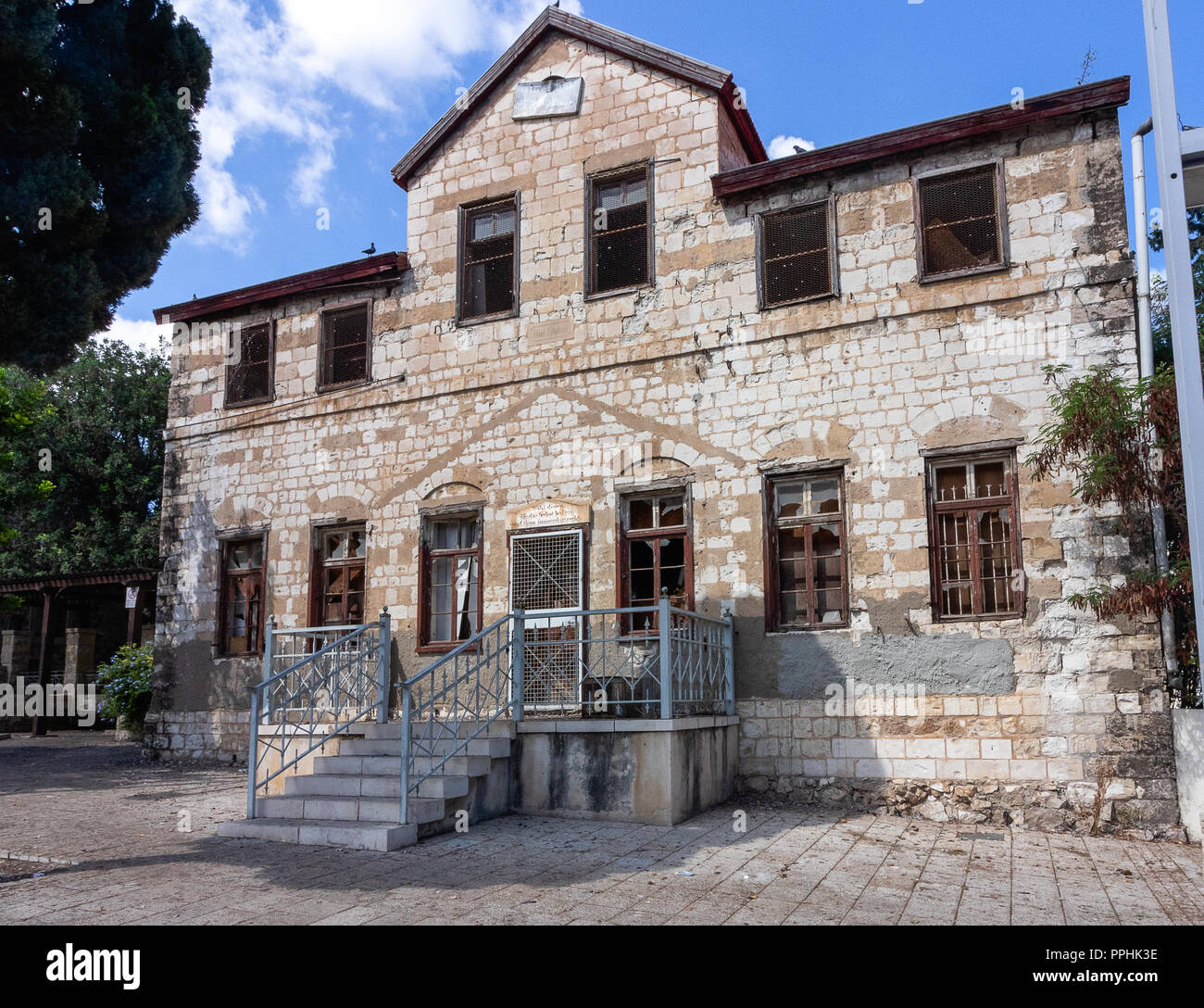 Old abandoned house at German colony in Haifa,Israel Stock Photo - Alamy